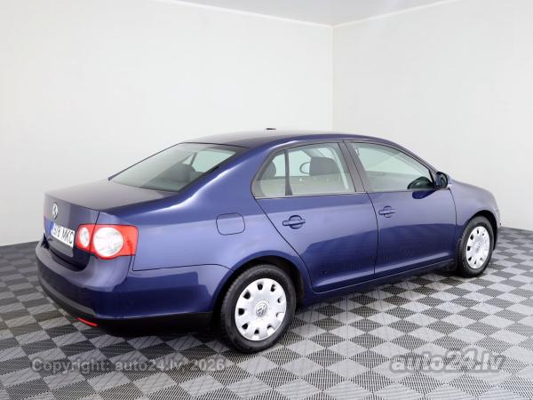 Blue Volkswagen Jetta 2007 in Tallinn, with an engine capacity of 1.60 L and mileage of 208 thousand km for 1399 €, photo 4 on AUTOMOTO.COM.LV