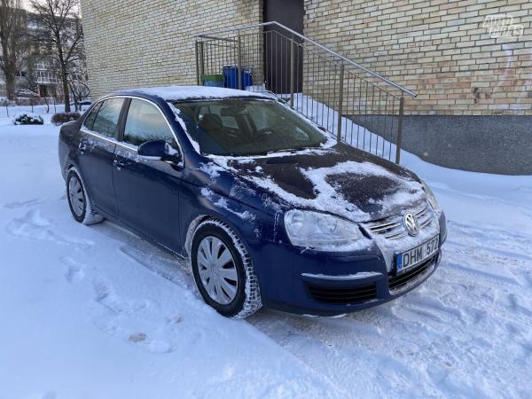 Zils Volkswagen Jetta 2008 Viļņa, ar dzinēja tilpumu 1.90 L un nobraukumu 312 tūkst. km par 850 €, foto 1 vietnē AUTOMOTO.COM.LV