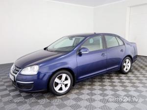 Blue Volkswagen Jetta 2008 in Tallinn, with an engine capacity of 1.90 L and mileage of 298 thousand km for 799 €, photo 2 on AUTOMOTO.COM.LV