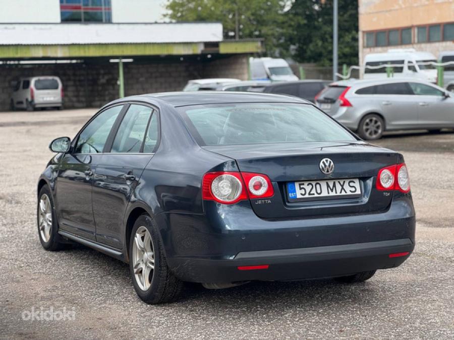 Zils Volkswagen Jetta 2008 Narva, ar dzinēja tilpumu 1.90 L un nobraukumu 280 tūkst. km par 900 €, foto 5 vietnē AUTOMOTO.COM.LV