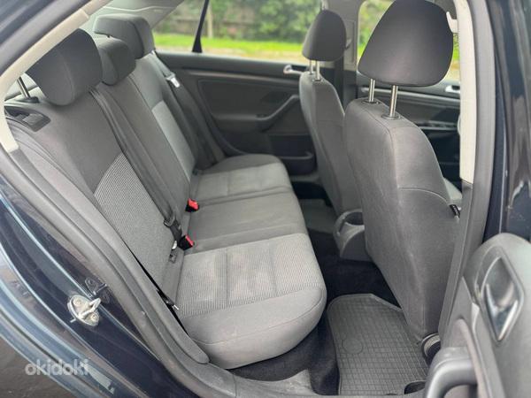 Zils Volkswagen Jetta 2008 Narva, ar dzinēja tilpumu 1.90 L un nobraukumu 280 tūkst. km par 900 €, foto 8 vietnē AUTOMOTO.COM.LV