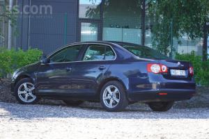 Zils Volkswagen Jetta 2008 Rīga, ar dzinēja tilpumu 1.60 L un nobraukumu 71 tūkst. km par 2490 €, foto 11 vietnē AUTOMOTO.COM.LV