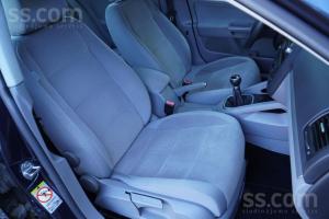 Zils Volkswagen Jetta 2008 Rīga, ar dzinēja tilpumu 1.60 L un nobraukumu 71 tūkst. km par 2490 €, foto 16 vietnē AUTOMOTO.COM.LV