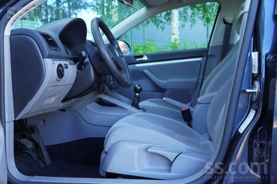 Zils Volkswagen Jetta 2008 Rīga, ar dzinēja tilpumu 1.60 L un nobraukumu 71 tūkst. km par 2490 €, foto 17 vietnē AUTOMOTO.COM.LV