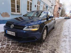 Blue Volkswagen Jetta 2012 in Klaipeda, with an engine capacity of 1.39 L and mileage of 229 thousand km for 4550 €, photo  on AUTOMOTO.COM.LV