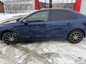 Blue Volkswagen Jetta 2012 in Pasvalys, with an engine capacity of 1.60 L and mileage of 291 thousand km for 5000 €, photo  on AUTOMOTO.COM.LV
