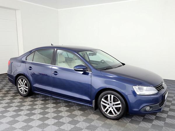 Zils Volkswagen Jetta 2012 Tallina, ar dzinēja tilpumu 1.40 L un nobraukumu 334 tūkst. km par 1499 €, foto 1 vietnē AUTOMOTO.COM.LV