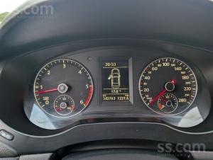 Zils Volkswagen Jetta 2012 Rīga, ar dzinēja tilpumu 2.00 L un nobraukumu 345 tūkst. km par 3350 €, foto 7 vietnē AUTOMOTO.COM.LV