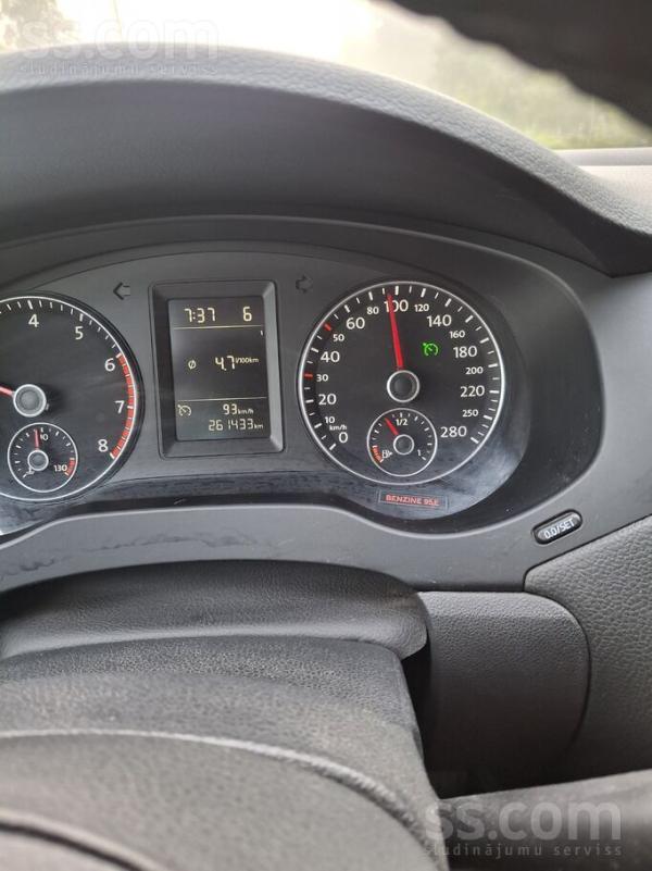 Zils Volkswagen Jetta 2012 Valmiera, ar dzinēja tilpumu 1.40 L un nobraukumu 260 tūkst. km par 3700 €, foto 11 vietnē AUTOMOTO.COM.LV