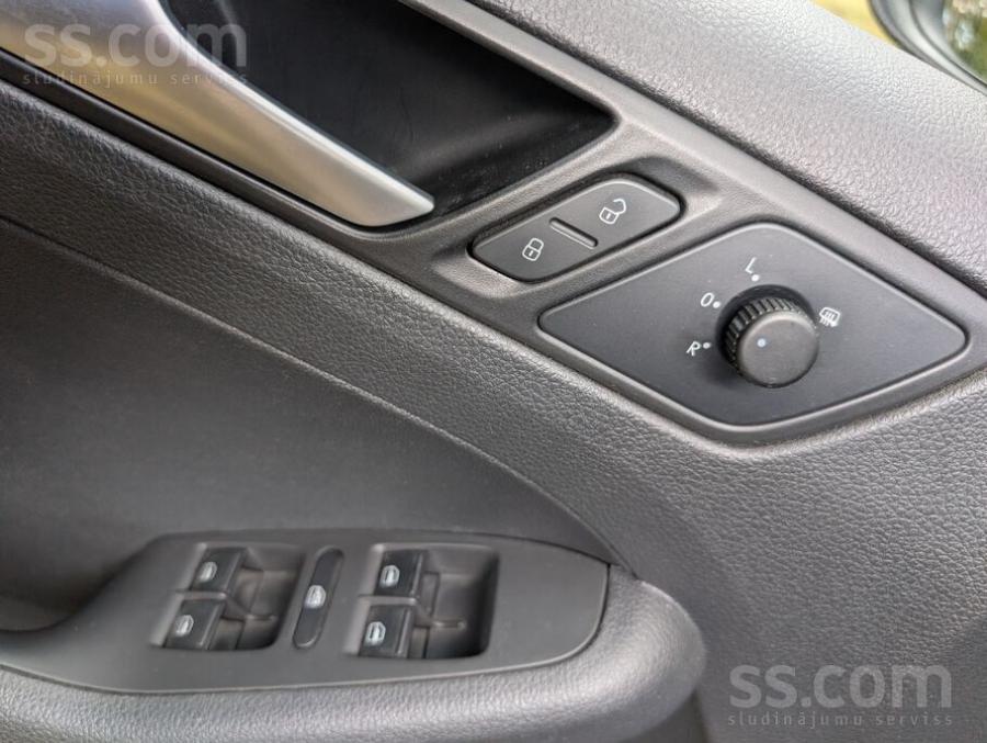 Zils Volkswagen Jetta 2013 Rīga, ar dzinēja tilpumu 1.40 L un nobraukumu 219 tūkst. km par 3700 €, foto 13 vietnē AUTOMOTO.COM.LV