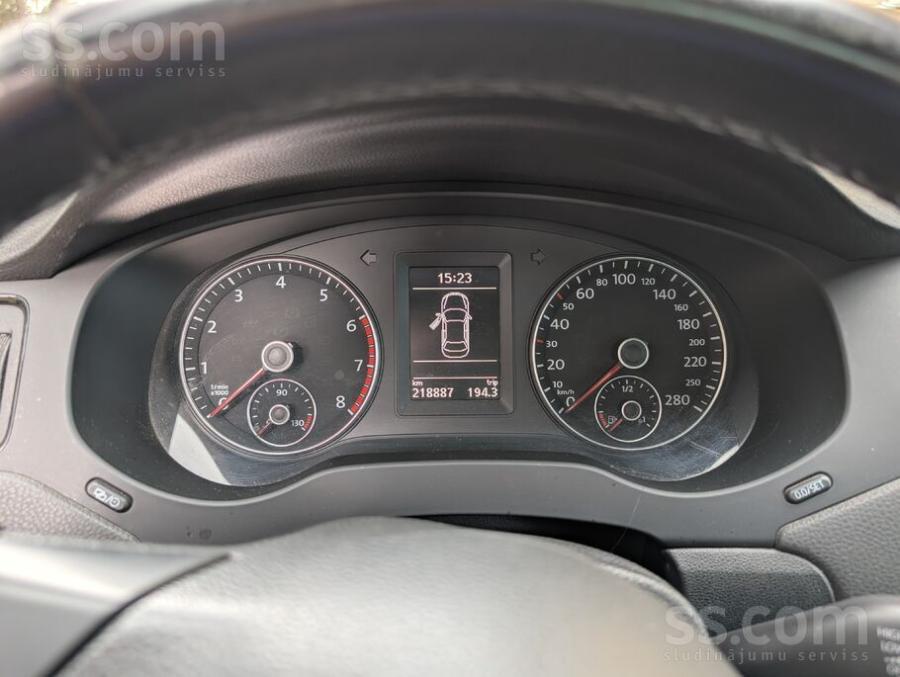 Zils Volkswagen Jetta 2013 Rīga, ar dzinēja tilpumu 1.40 L un nobraukumu 219 tūkst. km par 3700 €, foto 14 vietnē AUTOMOTO.COM.LV