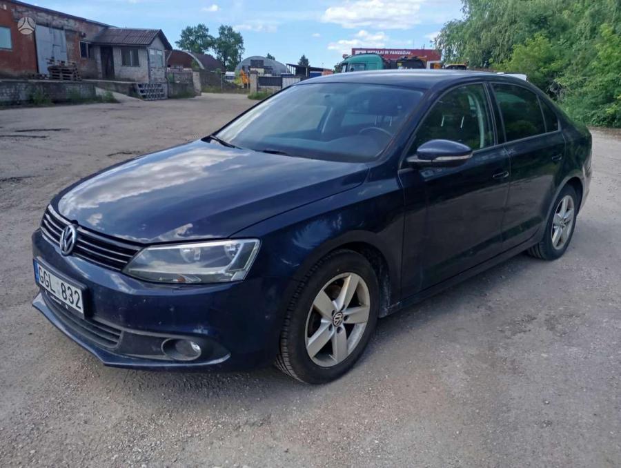 Zils Volkswagen Jetta 2013 Ukmergė, ar dzinēja tilpumu 1.60 L un nobraukumu 170 tūkst. km par 2000 €, foto 1 vietnē AUTOMOTO.COM.LV