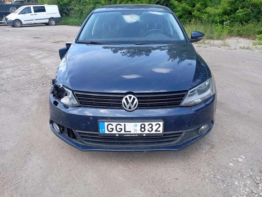 Zils Volkswagen Jetta 2013 Ukmergė, ar dzinēja tilpumu 1.60 L un nobraukumu 170 tūkst. km par 2000 €, foto 3 vietnē AUTOMOTO.COM.LV