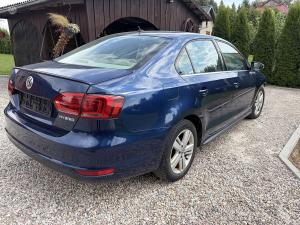 Blue Volkswagen Jetta 2013 in Marijampole, with an engine capacity of 1.40 L and mileage of 200 thousand km for 3800 €, photo 6 on AUTOMOTO.COM.LV
