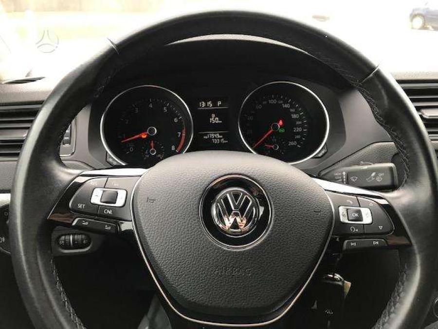 Zils Volkswagen Jetta 2016 Viļņa, ar dzinēja tilpumu 1.40 L un nobraukumu 202 tūkst. km par 7700 €, foto 15 vietnē AUTOMOTO.COM.LV
