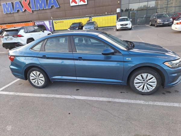 Zils Volkswagen Jetta 2019 Viļņa, ar dzinēja tilpumu 1.40 L un nobraukumu 228 tūkst. km par 8999 €, foto 4 vietnē AUTOMOTO.COM.LV