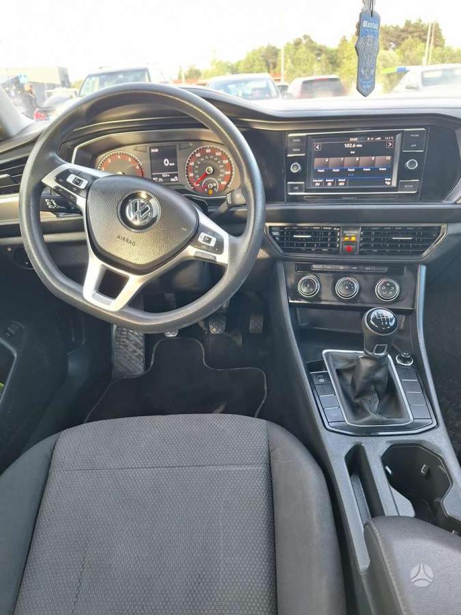 Zils Volkswagen Jetta 2019 Viļņa, ar dzinēja tilpumu 1.40 L un nobraukumu 228 tūkst. km par 8999 €, foto 14 vietnē AUTOMOTO.COM.LV