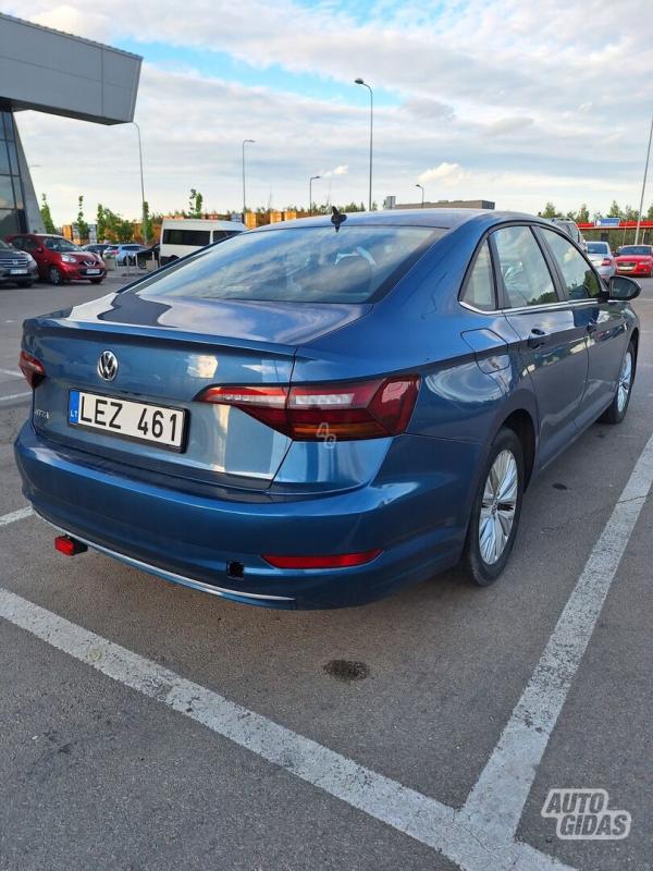 Zils Volkswagen Jetta 2019 Viļņa, ar dzinēja tilpumu 1.40 L un nobraukumu 228 tūkst. km par 8499 €, foto 3 vietnē AUTOMOTO.COM.LV