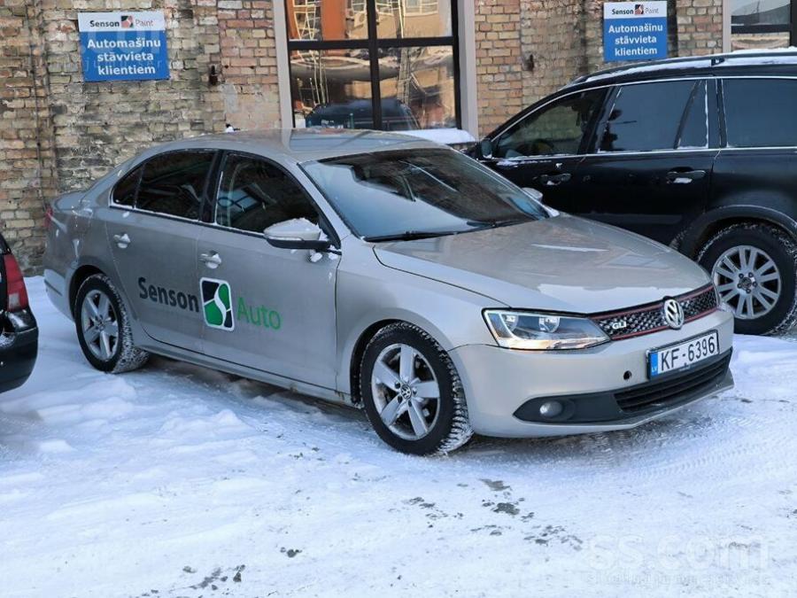 Brūns Volkswagen Jetta 2012 Rīga, ar dzinēja tilpumu 1.60 L un nobraukumu 255 tūkst. km par 4300 €, foto 2 vietnē AUTOMOTO.COM.LV