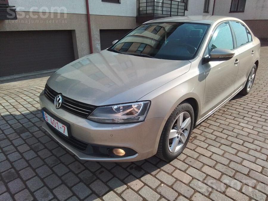 Brūns Volkswagen Jetta 2012 Rīga, ar dzinēja tilpumu 1.40 L un nobraukumu 0 tūkst. km par 4750 €, foto 1 vietnē AUTOMOTO.COM.LV
