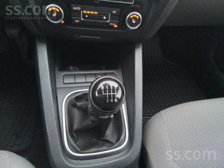 Brūns Volkswagen Jetta 2012 Rīga, ar dzinēja tilpumu 1.40 L un nobraukumu 0 tūkst. km par 4750 €, foto 7 vietnē AUTOMOTO.COM.LV