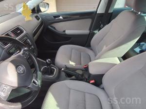 Brūns Volkswagen Jetta 2012 Rīga, ar dzinēja tilpumu 1.40 L un nobraukumu 0 tūkst. km par 4750 €, foto 19 vietnē AUTOMOTO.COM.LV