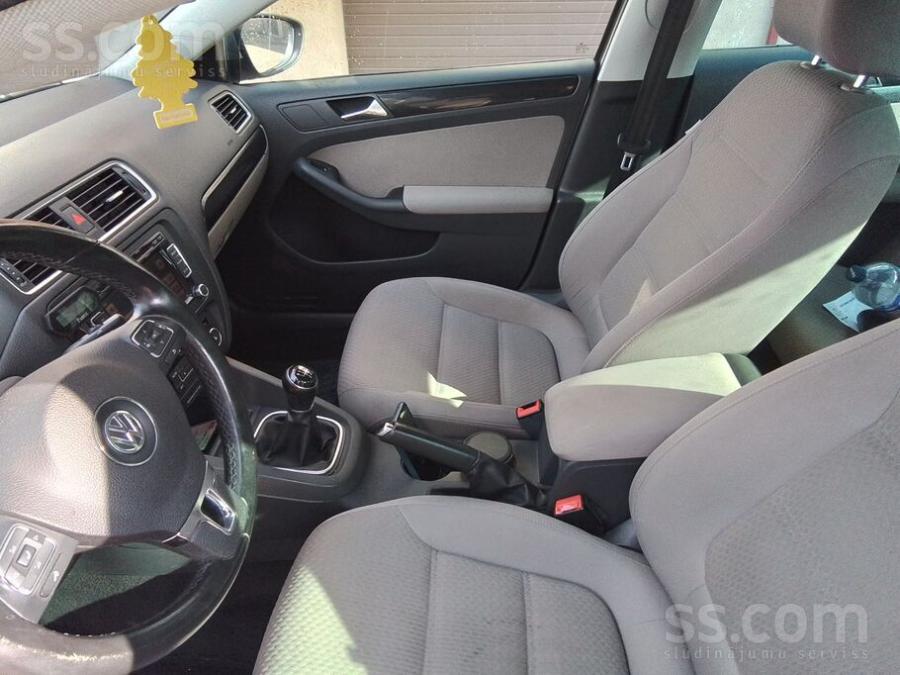 Brūns Volkswagen Jetta 2012 Rīga, ar dzinēja tilpumu 1.40 L un nobraukumu 0 tūkst. km par 4750 €, foto 19 vietnē AUTOMOTO.COM.LV