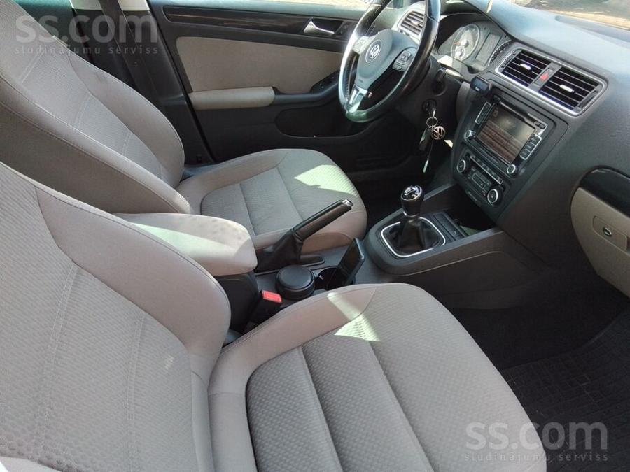 Brūns Volkswagen Jetta 2012 Rīga, ar dzinēja tilpumu 1.40 L un nobraukumu 0 tūkst. km par 4750 €, foto 20 vietnē AUTOMOTO.COM.LV