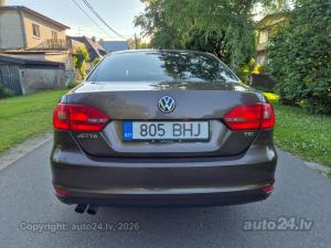 Brūns Volkswagen Jetta 2012 Tallina, ar dzinēja tilpumu 1.40 L un nobraukumu 173 tūkst. km par 3999 €, foto 7 vietnē AUTOMOTO.COM.LV