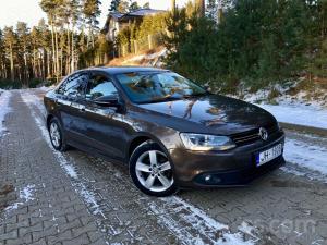 Brūns Volkswagen Jetta 2013 Rīga, ar dzinēja tilpumu 1.40 L un nobraukumu 179 tūkst. km par 4500 €, foto 2 vietnē AUTOMOTO.COM.LV