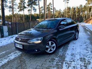 Brūns Volkswagen Jetta 2013 Rīga, ar dzinēja tilpumu 1.40 L un nobraukumu 179 tūkst. km par 4500 €, foto 3 vietnē AUTOMOTO.COM.LV