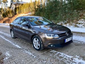Brūns Volkswagen Jetta 2013 Rīga, ar dzinēja tilpumu 1.40 L un nobraukumu 179 tūkst. km par 4500 €, foto 6 vietnē AUTOMOTO.COM.LV