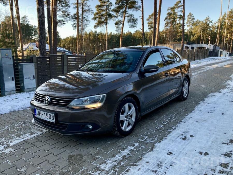 Brūns Volkswagen Jetta 2013 Rīga, ar dzinēja tilpumu 1.40 L un nobraukumu 179 tūkst. km par 4500 €, foto 7 vietnē AUTOMOTO.COM.LV