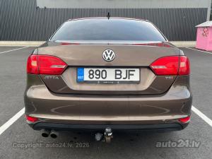 Brūns Volkswagen Jetta 2013 Tartu, ar dzinēja tilpumu 1.40 L un nobraukumu 202 tūkst. km par 5500 €, foto 8 vietnē AUTOMOTO.COM.LV