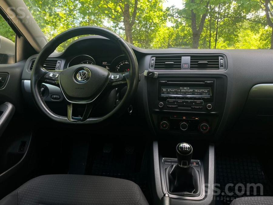 Brūns Volkswagen Jetta 2015 Rīga, ar dzinēja tilpumu 1.40 L un nobraukumu 0 tūkst. km par 5199 €, foto 12 vietnē AUTOMOTO.COM.LV