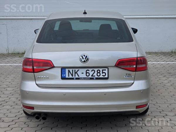 Brūns Volkswagen Jetta 2015 Rīga, ar dzinēja tilpumu 1.40 L un nobraukumu 235 tūkst. km par 4850 €, foto 6 vietnē AUTOMOTO.COM.LV