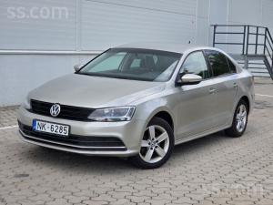 Brown Volkswagen Jetta 2015 in Riga, with an engine capacity of 1.40 L and mileage of 235 thousand km for 4850 €, photo 15 on AUTOMOTO.COM.LV