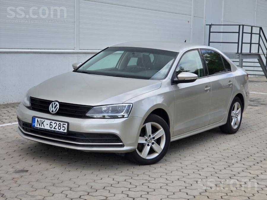 Brown Volkswagen Jetta 2015 in Riga, with an engine capacity of 1.40 L and mileage of 235 thousand km for 4850 €, photo 15 on AUTOMOTO.COM.LV