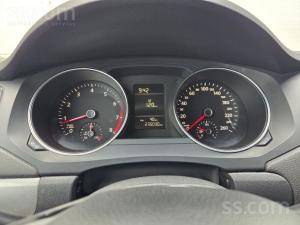 Brown Volkswagen Jetta 2015 in Riga, with an engine capacity of 1.40 L and mileage of 235 thousand km for 4850 €, photo 30 on AUTOMOTO.COM.LV