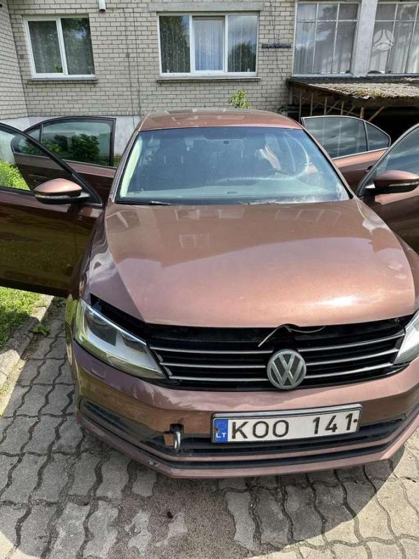 Brūns Volkswagen Jetta 2016 Kauņa, ar dzinēja tilpumu 1.97 L un nobraukumu 248 tūkst. km par 4200 €, foto 5 vietnē AUTOMOTO.COM.LV
