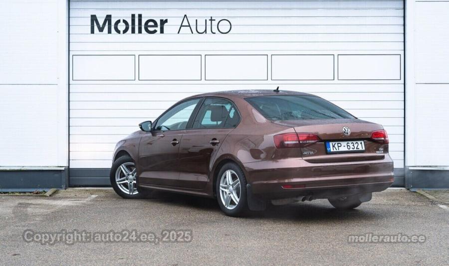Brown Volkswagen Jetta 2017 in Riga, with an engine capacity of 1.40 L and mileage of 93 thousand km for 9550 €, photo 3 on AUTOMOTO.COM.LV