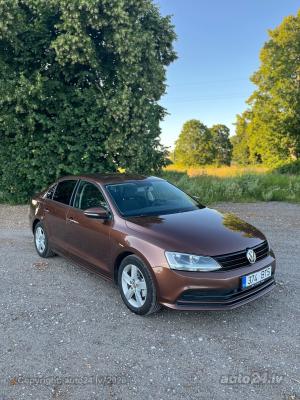 Brown Volkswagen Jetta 2017 in Tallinn, with an engine capacity of 1.40 L and mileage of 179 thousand km for 9500 €, photo 1 on AUTOMOTO.COM.LV