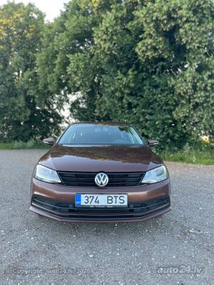 Brown Volkswagen Jetta 2017 in Tallinn, with an engine capacity of 1.40 L and mileage of 179 thousand km for 9500 €, photo 3 on AUTOMOTO.COM.LV
