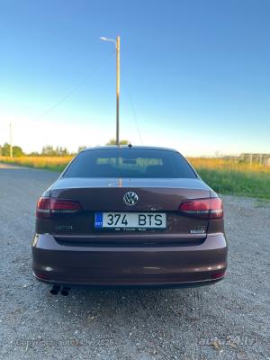 Brown Volkswagen Jetta 2017 in Tallinn, with an engine capacity of 1.40 L and mileage of 179 thousand km for 9500 €, photo 6 on AUTOMOTO.COM.LV