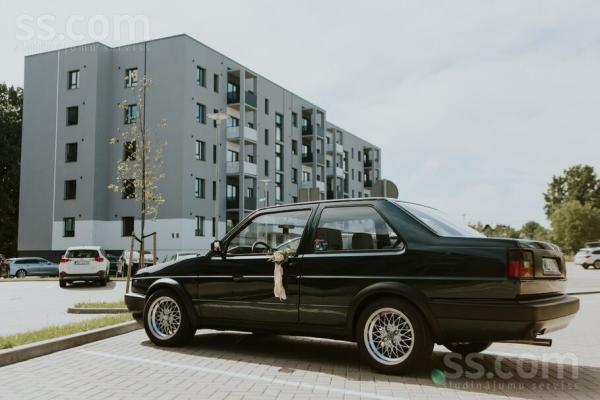 Zaļš Volkswagen Jetta 1986 Rīga, ar dzinēja tilpumu 1.30 L un nobraukumu 60 tūkst. km par 3500 €, foto 3 vietnē AUTOMOTO.COM.LV
