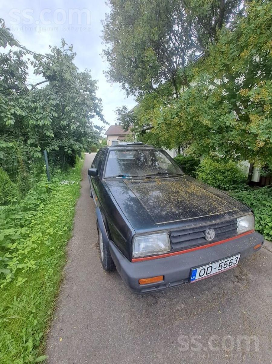 Зеленый Фольксваген Джетта 1990 в Рига, объемом двигателя 1.80 л и пробегом 300 тыс. км за 600 €, фото 1 на AUTOMOTO.COM.LV