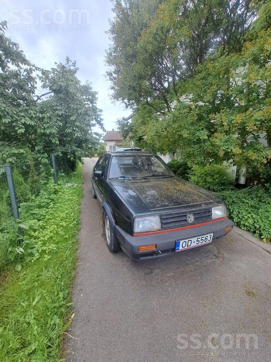 Зеленый Фольксваген Джетта 1990 в Рига, объемом двигателя 1.80 л и пробегом 300 тыс. км за 600 €, фото 4 на AUTOMOTO.COM.LV
