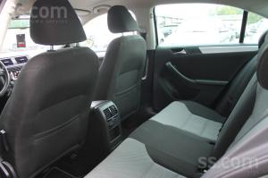 Pelēks Volkswagen Jetta 2013 Rīga, ar dzinēja tilpumu 1.40 L un nobraukumu 0 tūkst. km par 6750 €, foto 10 vietnē AUTOMOTO.COM.LV