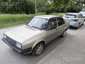 Серый Фольксваген Джетта 1985 в Лиепая, объемом двигателя 1.80 л и пробегом 187 тыс. км за 400 €, фото 3 на AUTOMOTO.COM.LV