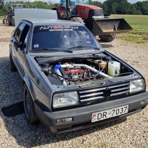 Pelēks Volkswagen Jetta 1986 Liepāja, ar dzinēja tilpumu 1.90 L un nobraukumu 278 tūkst. km par 1800 €, foto 2 vietnē AUTOMOTO.COM.LV